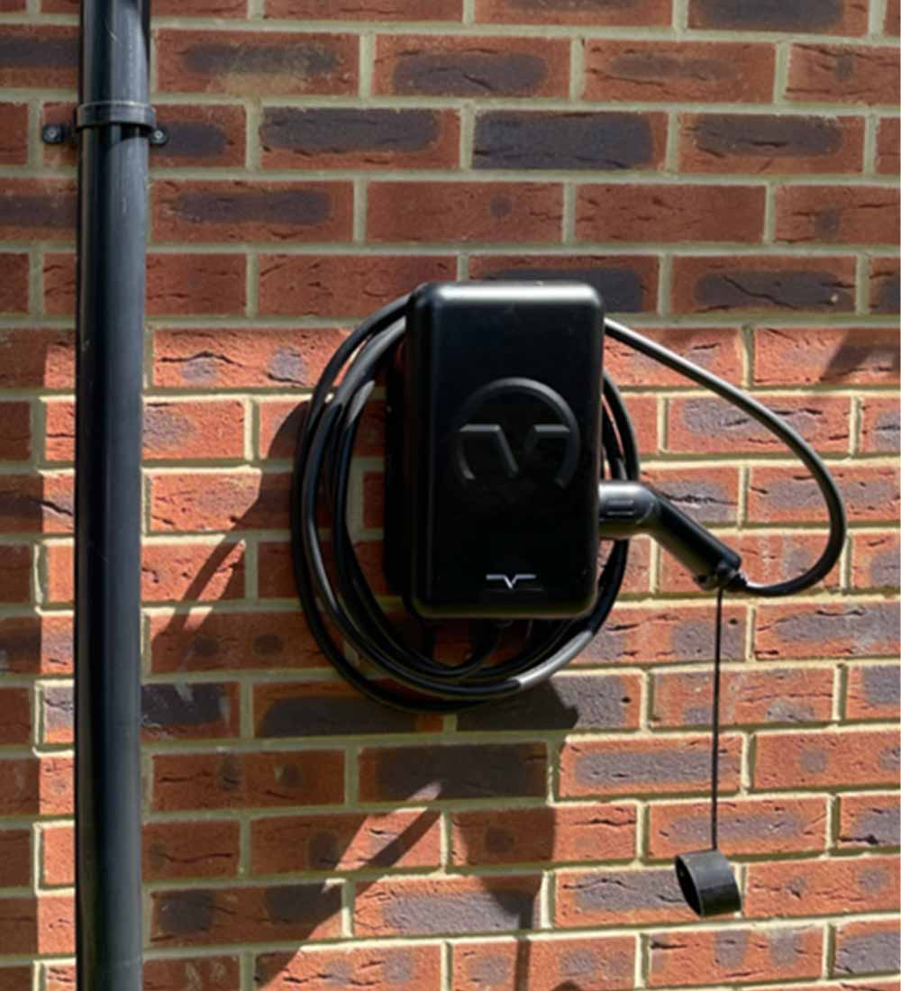 Vchrgd Seven 7kW smart home EV charger installation